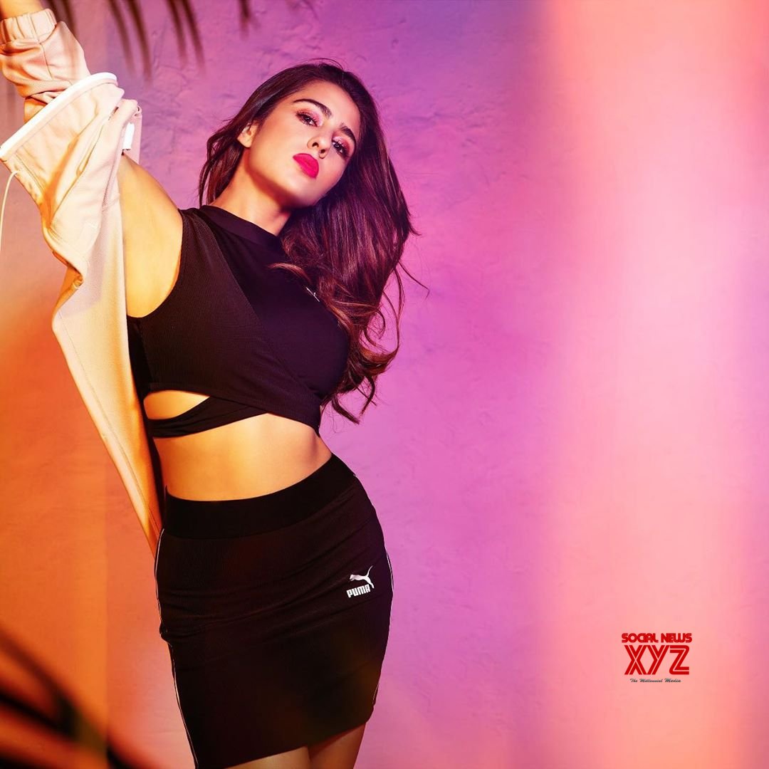 Actress Sara Ali Khan Latest Sexy Stills Social News Xyz