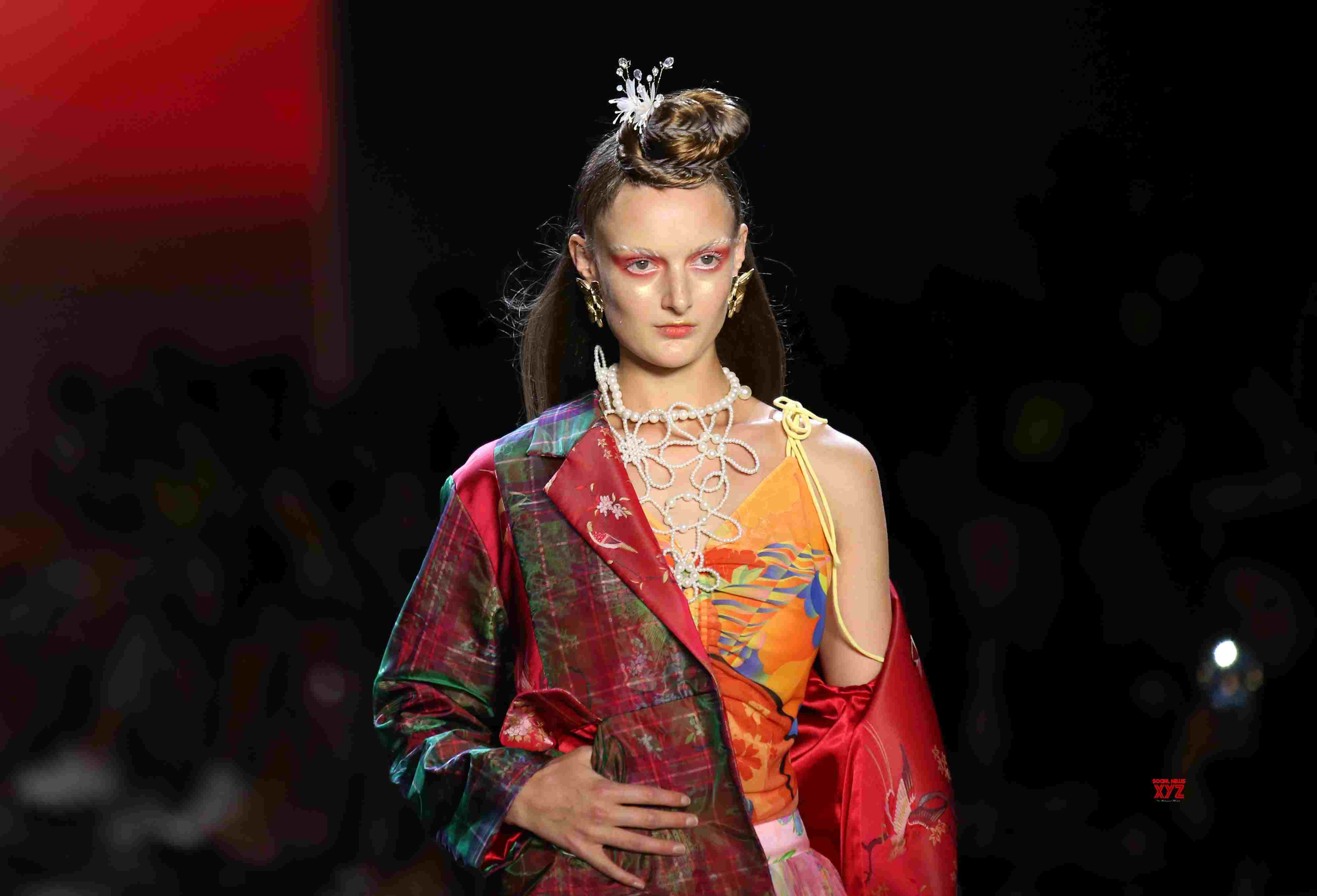 U.S. - NEW YORK - FASHION WEEK - CHINESE BRAND - LEAF XIA #Gallery ...