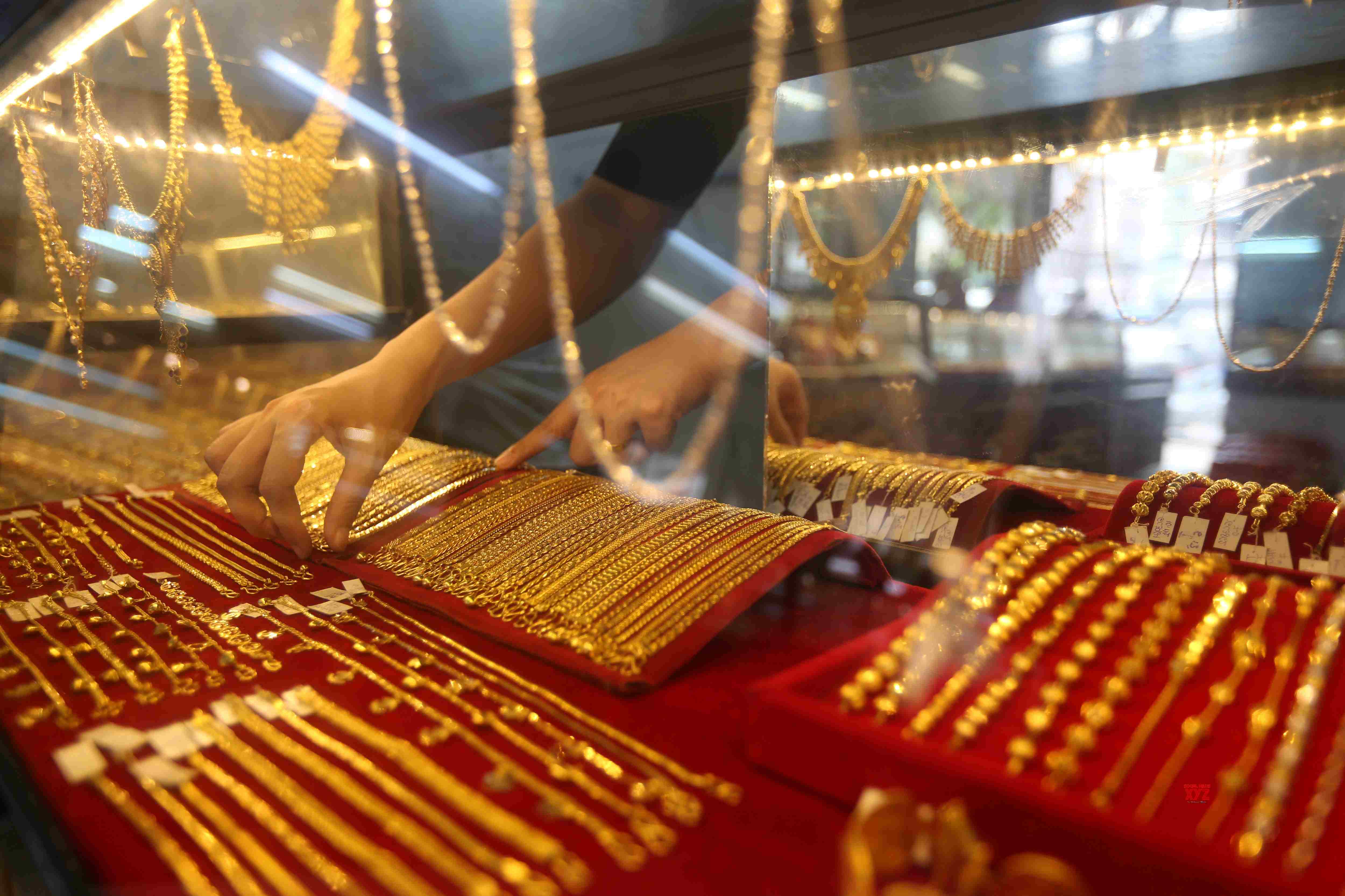MYANMAR - YANGON - GOLD PRICE - RECORD HIGHT #Gallery - Social News XYZ