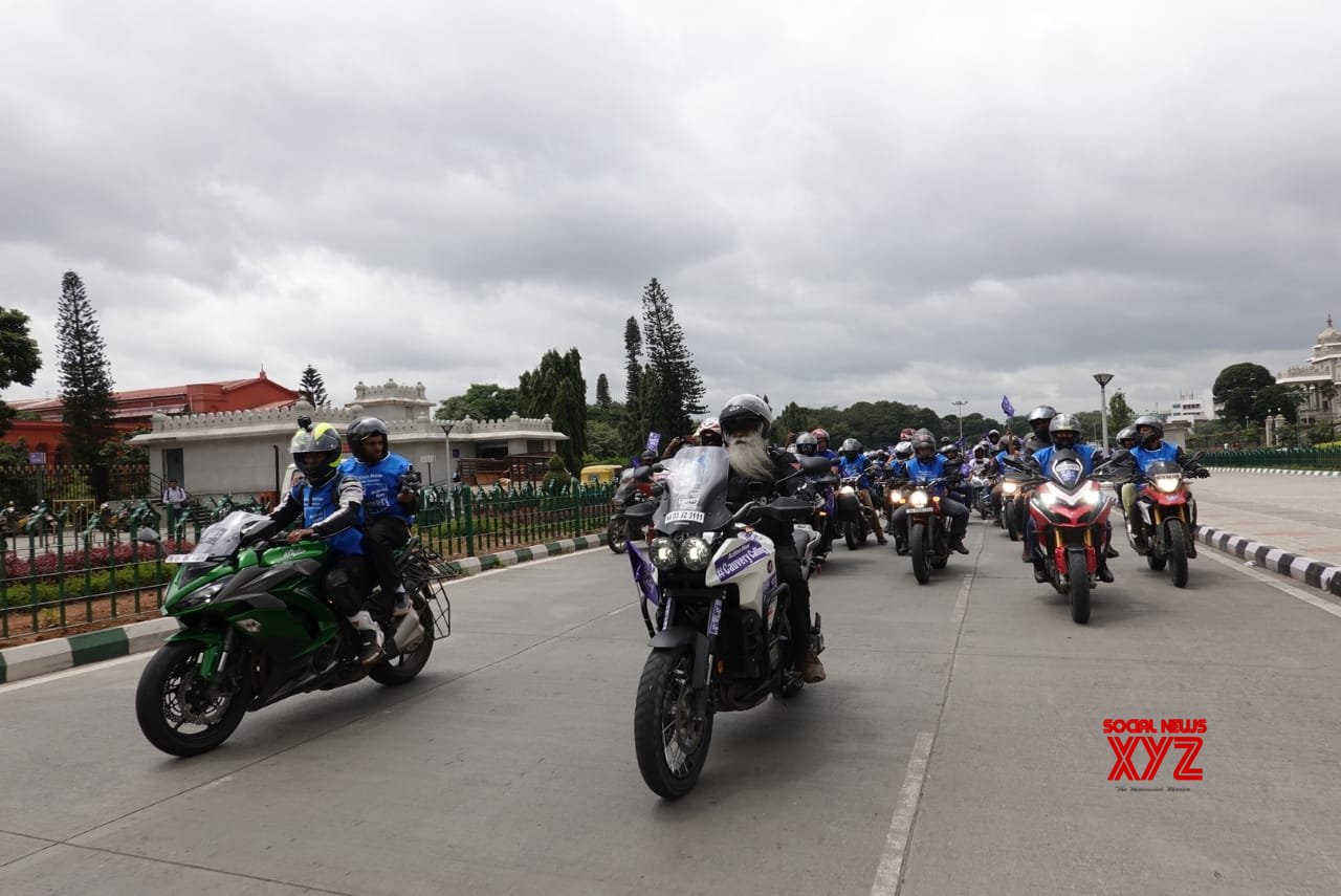Bengaluru: Cauvery Calling - bike rally - Jaggi Vasudev #Gallery ...