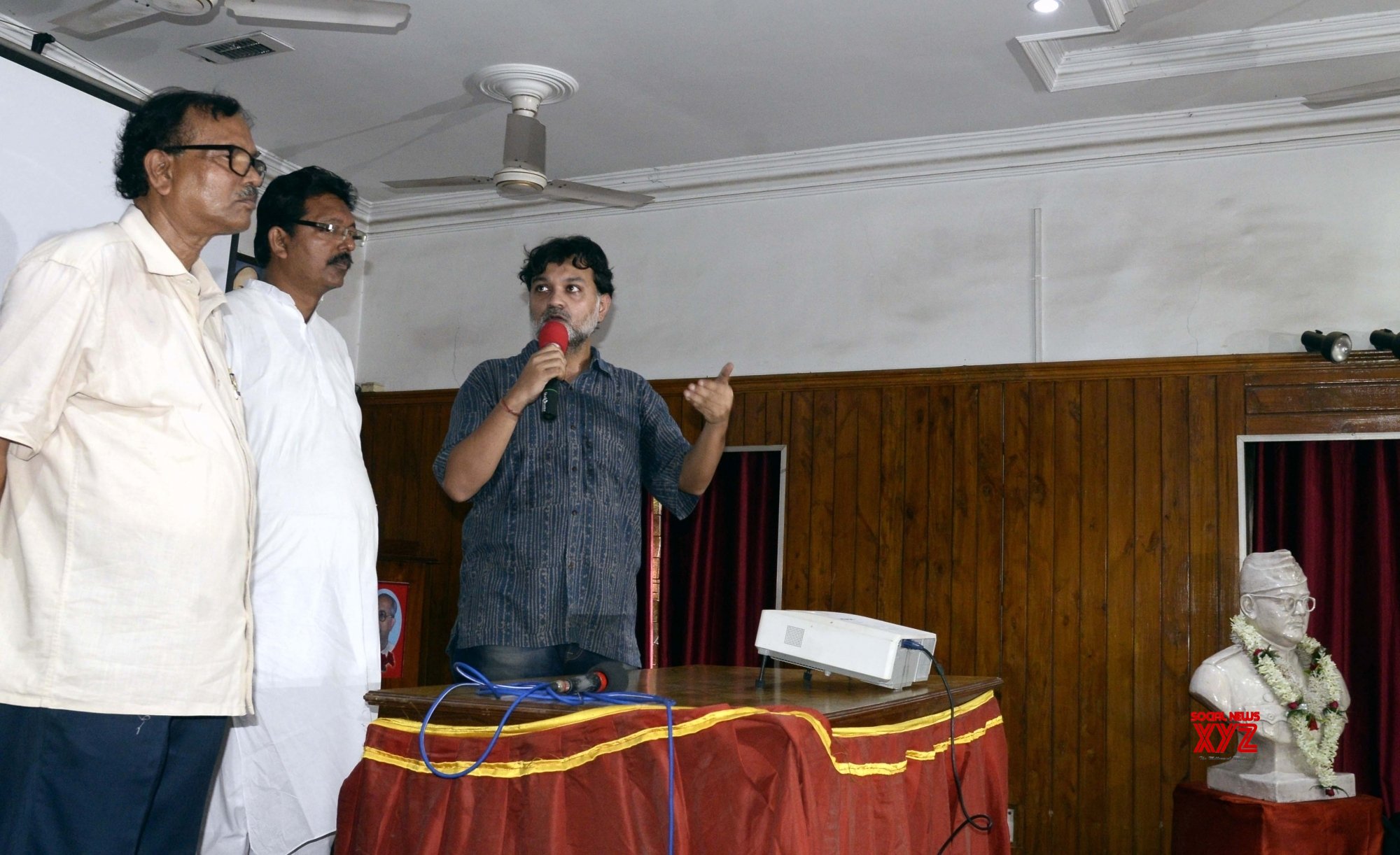 Kolkata: Bengali film 'Gumnami Baba' - trailer launch #Gallery - Social ...