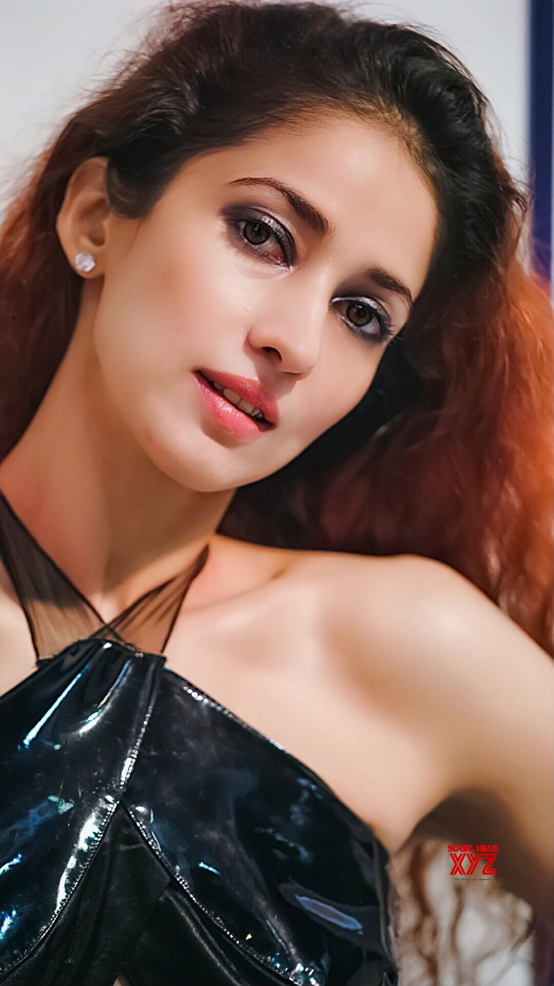 Actor Neha Ahuja Drop Dead Gorgeous HD Stills From IIFA 2019 Awards ...