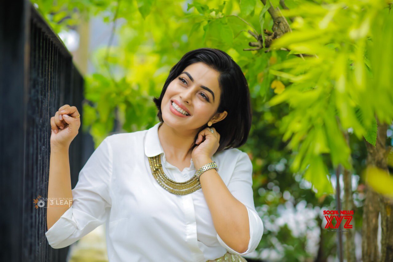 Actress Poorna Cute New Stills - Social News XYZ