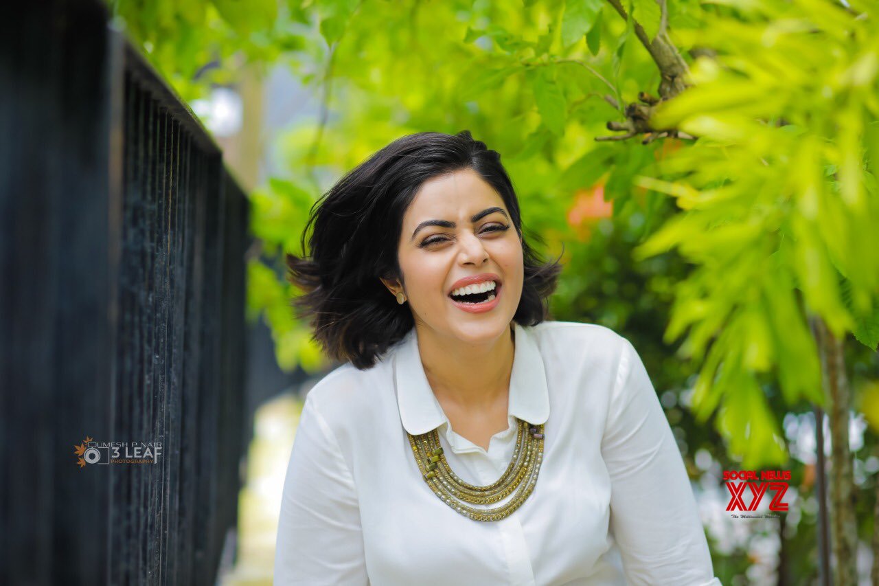 Actress Poorna Cute New Stills - Social News XYZ