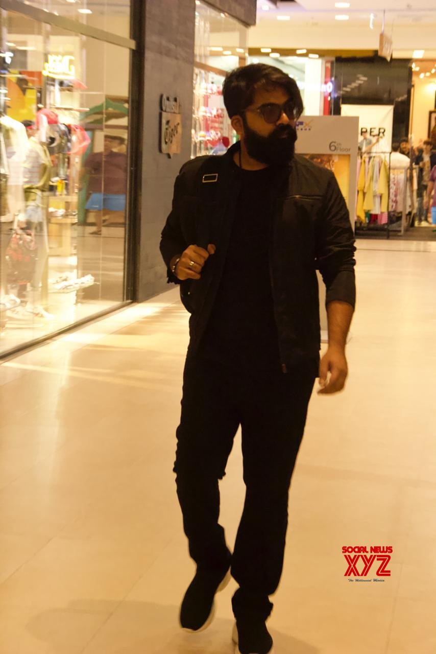 STR Stills From Chennai Airport - Social News XYZ