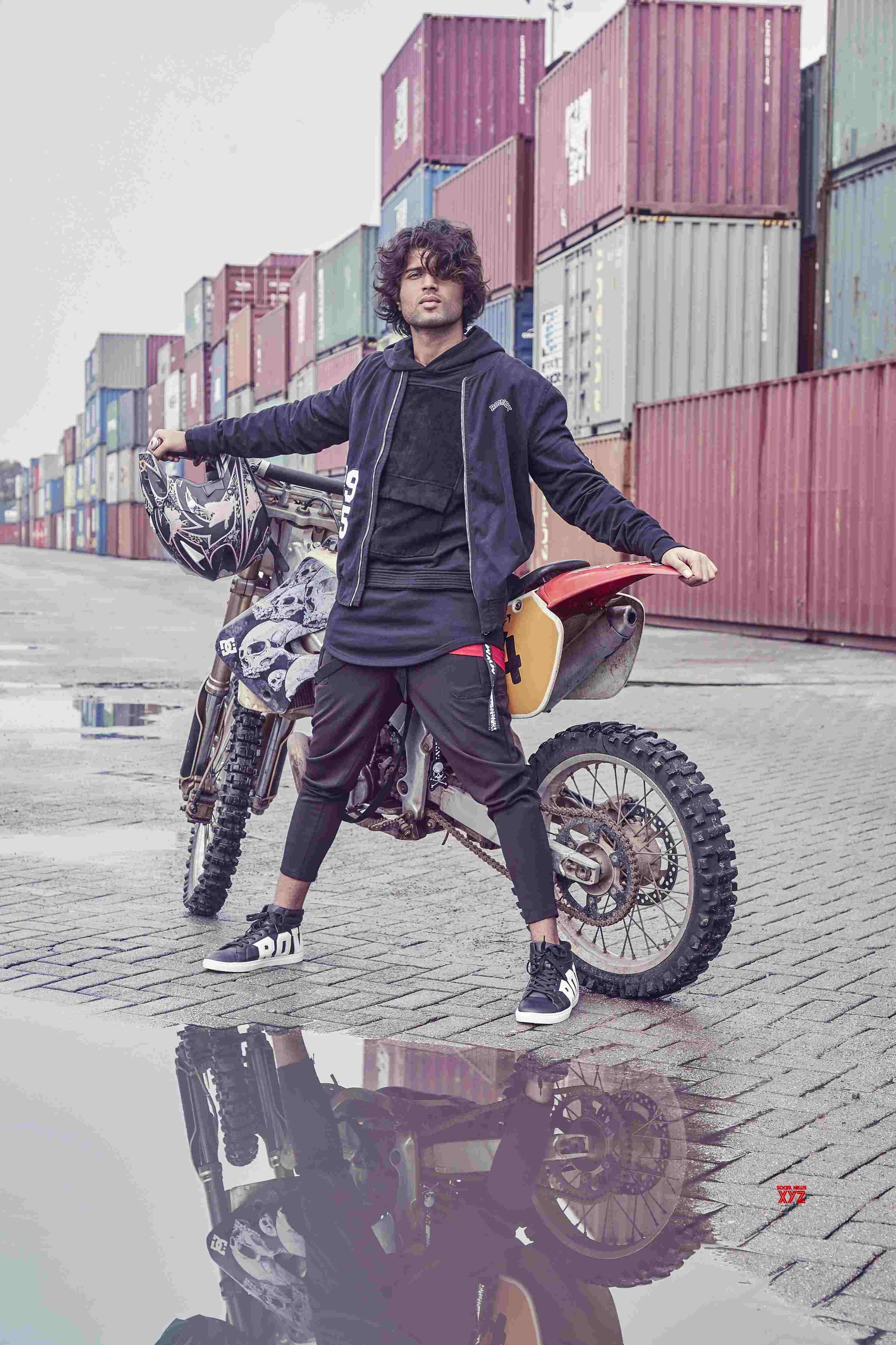 Vijay Deverakonda HD Stills From Latest Rowdy Wear Photo Shoot - Social ...