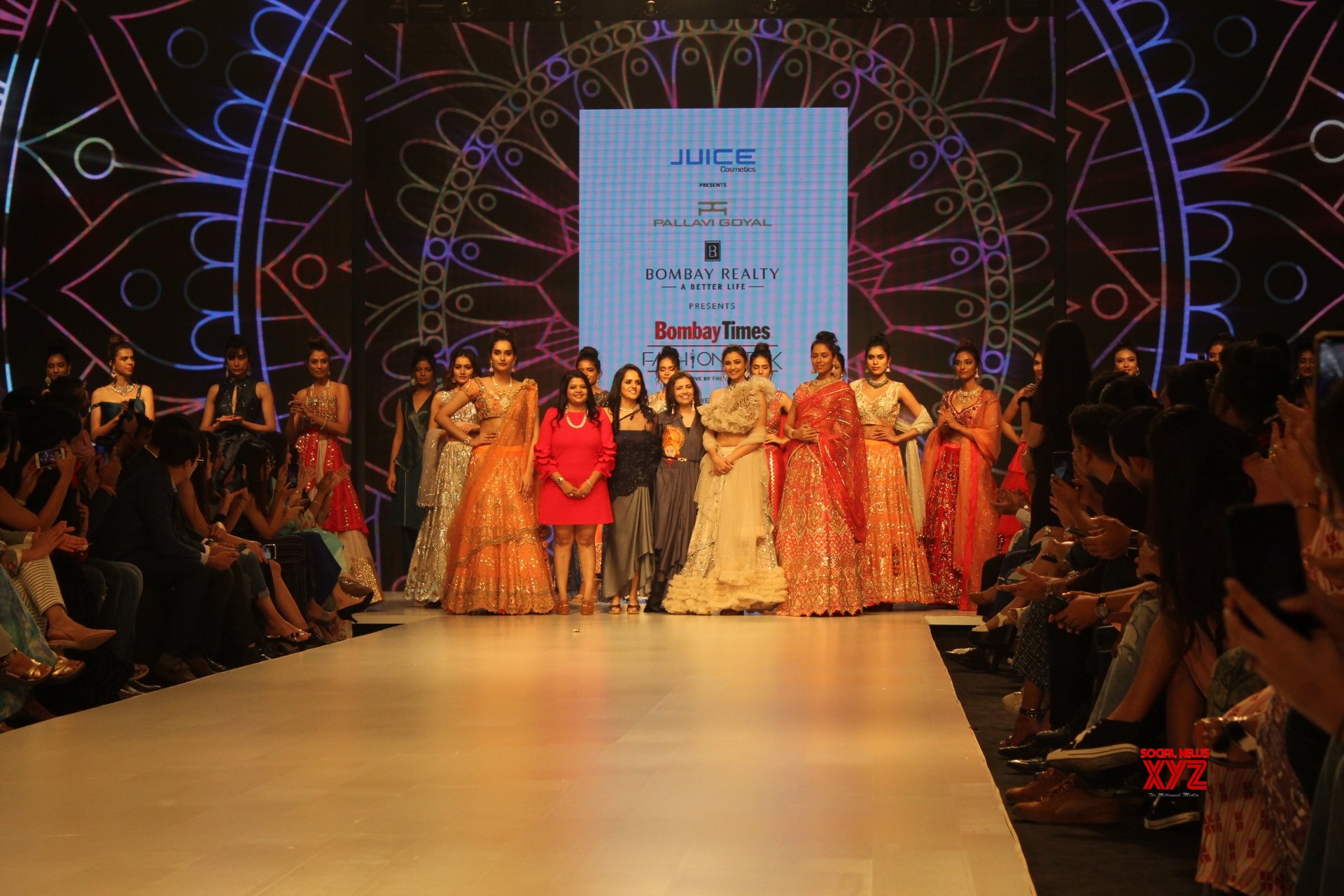 Mumbai: Bombay Times Fashion Week - Daisy Shah walks for Pallavi Goyal ...