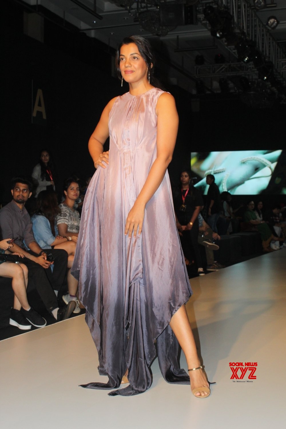 Mumbai: BT Awards - Mugdha Godse #Gallery - Social News XYZ