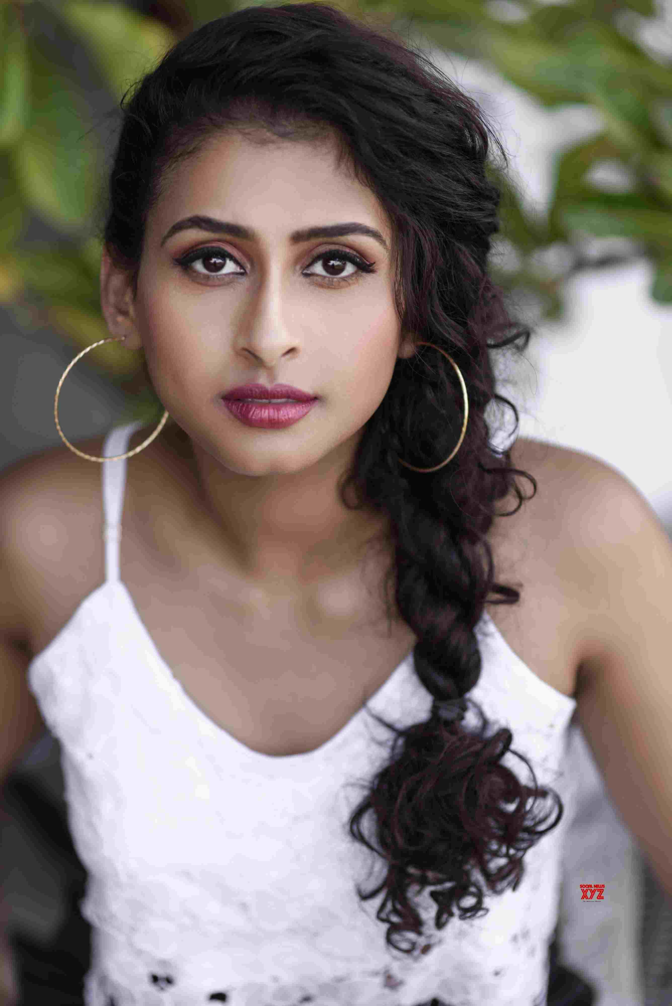 Actress Nitya Naresh Hot HD Stills From Operation GoldFish Movie ...