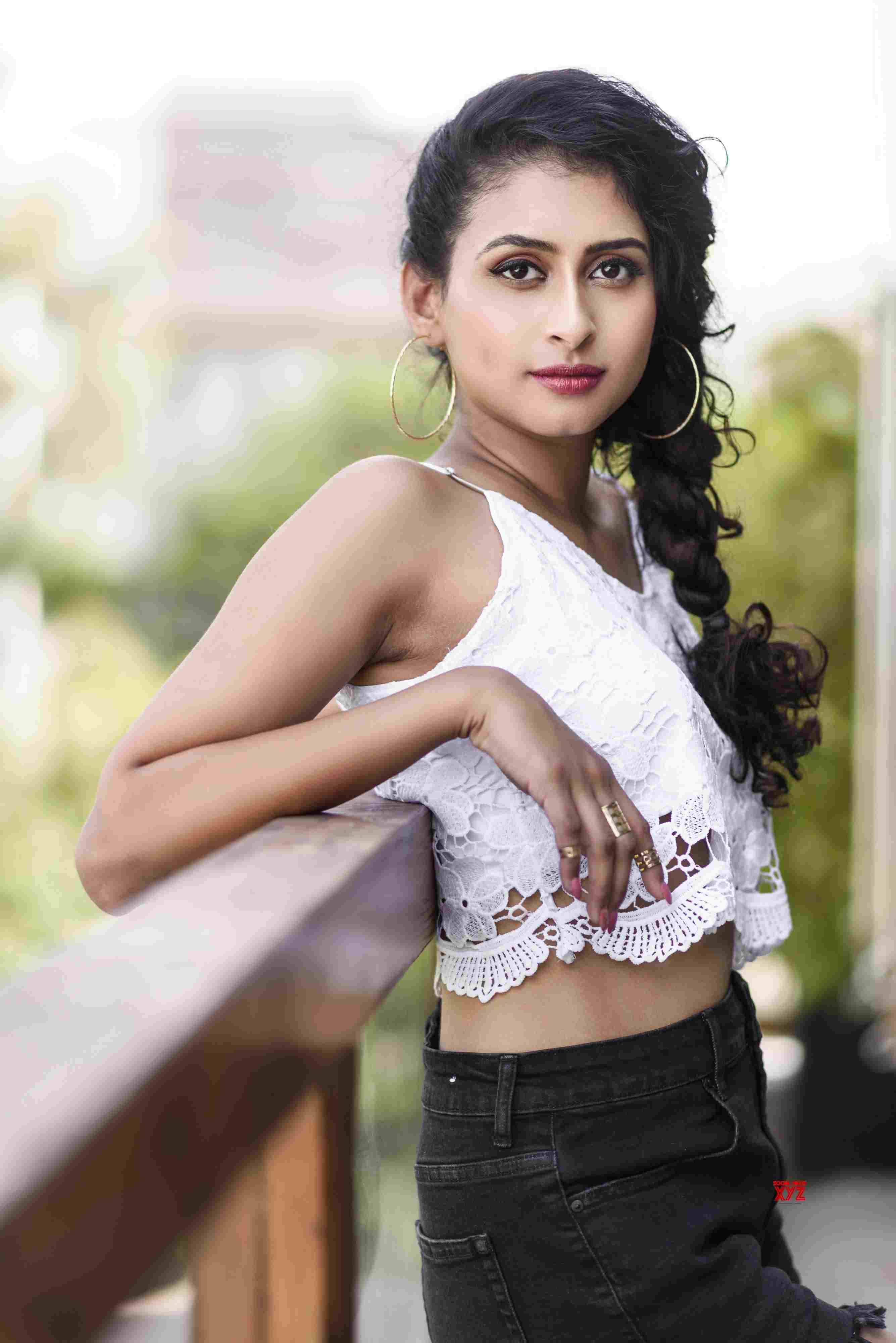 Actress Nitya Naresh Hot HD Stills From Operation GoldFish Movie ...