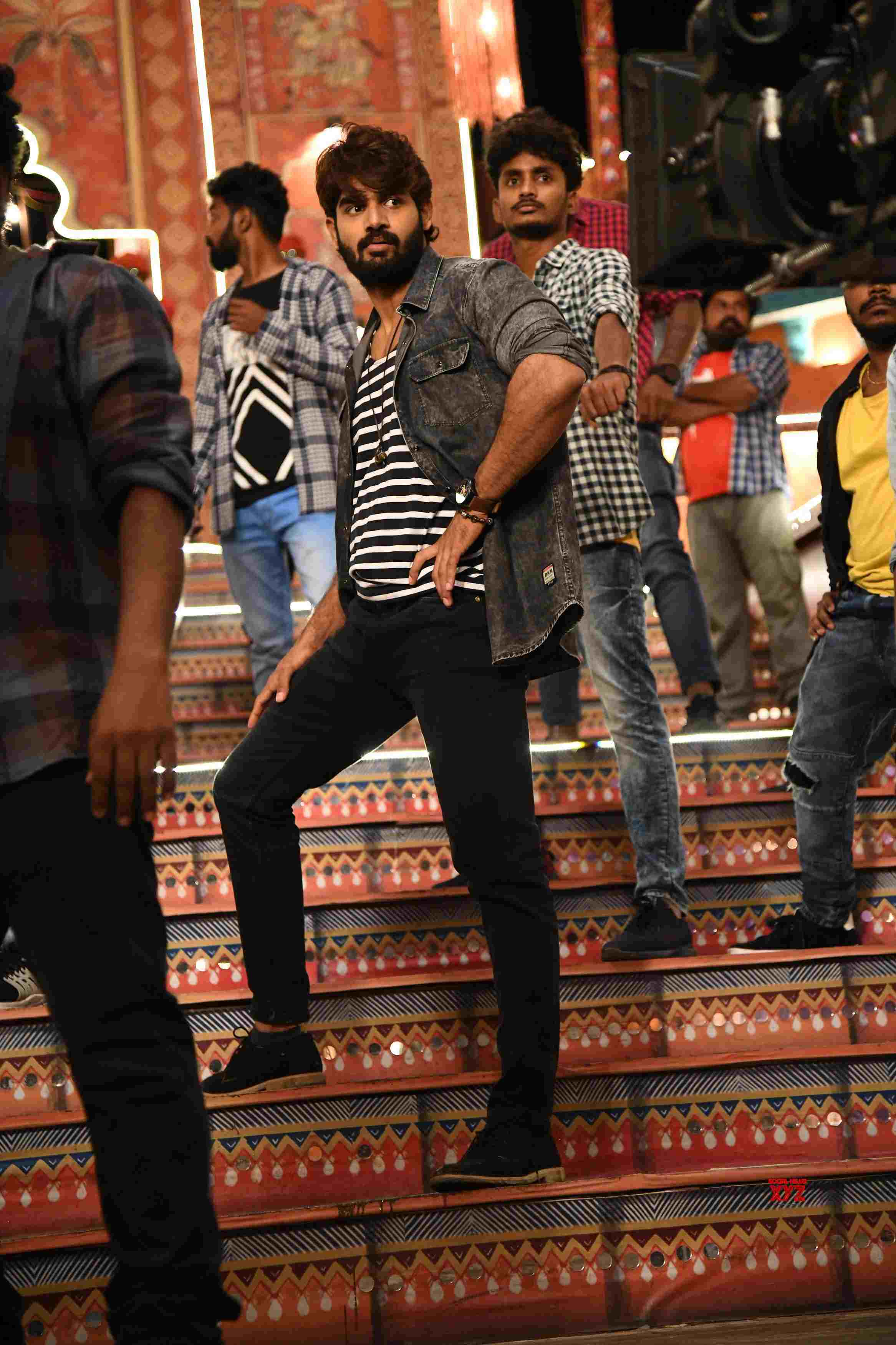 90 ML Movie HD Working Stills - Social News XYZ