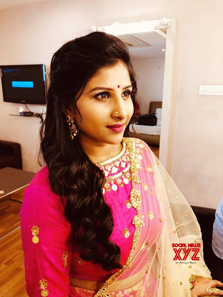 Singer Mangli Is Making Her Movie Debut With Ullala Ullala - Social ...