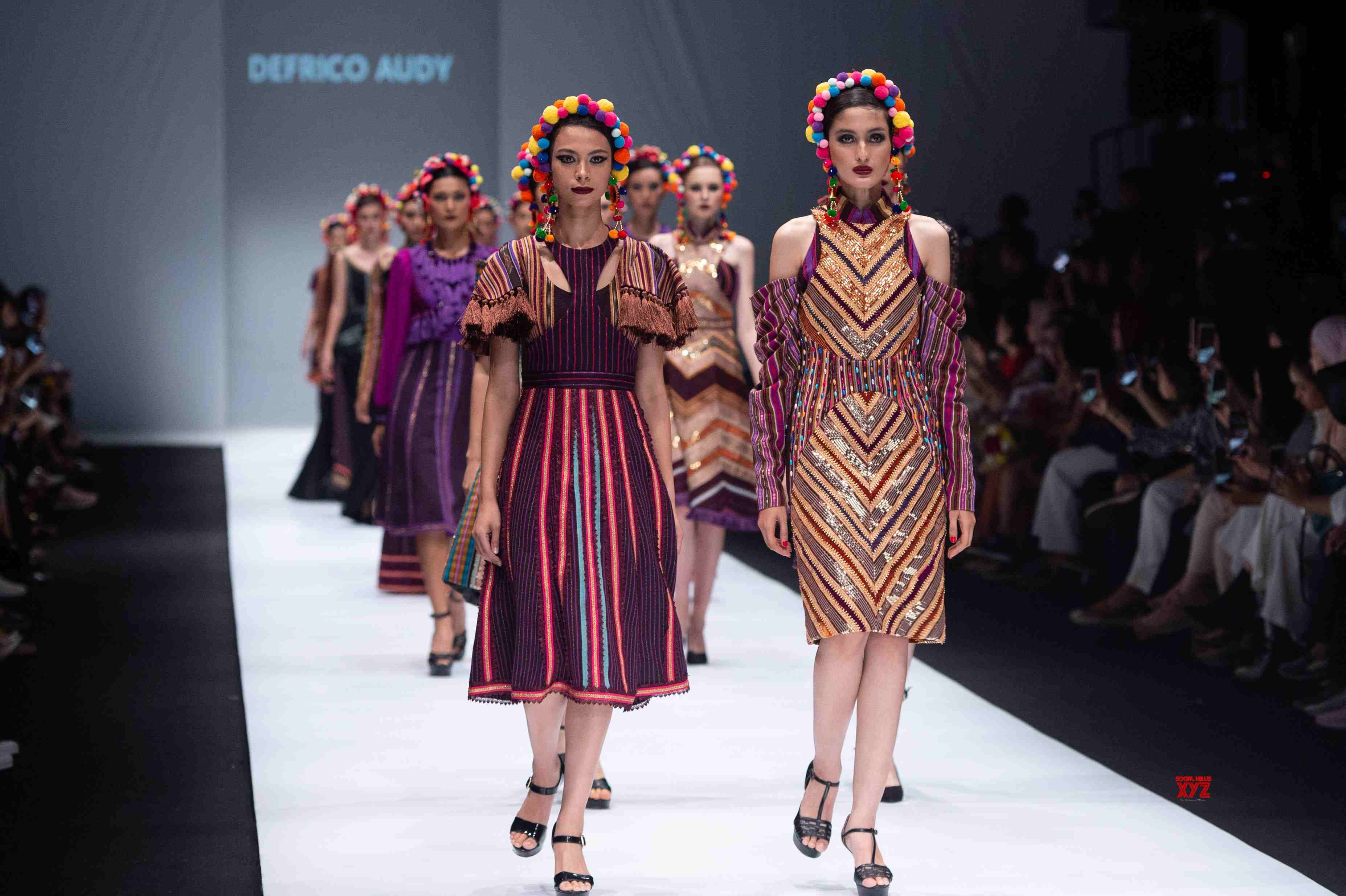 INDONESIA - JAKARTA - FASHION WEEK #Gallery - Social News XYZ