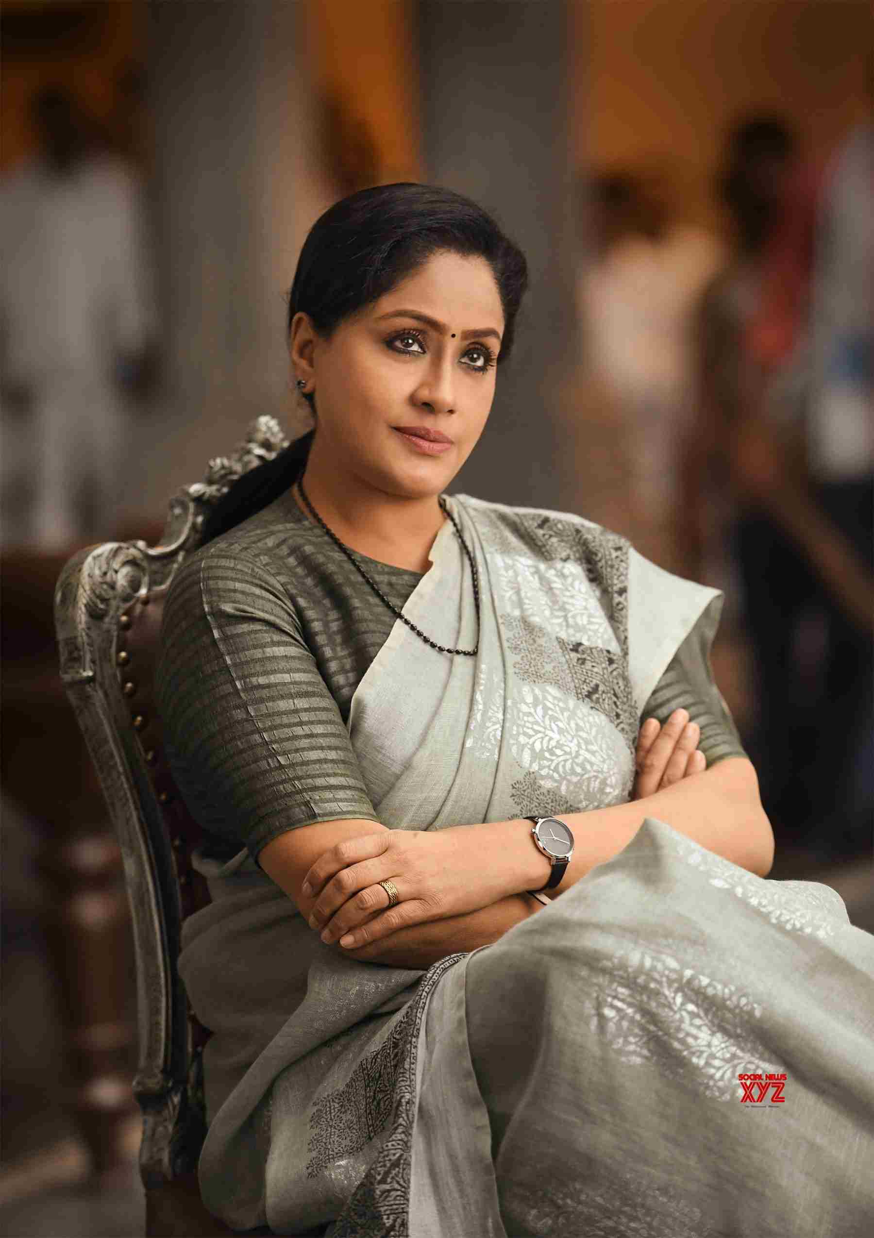 Deepaavali Double Dhamaka From Superstar Mahesh's Sarileru Neekevvaru ...