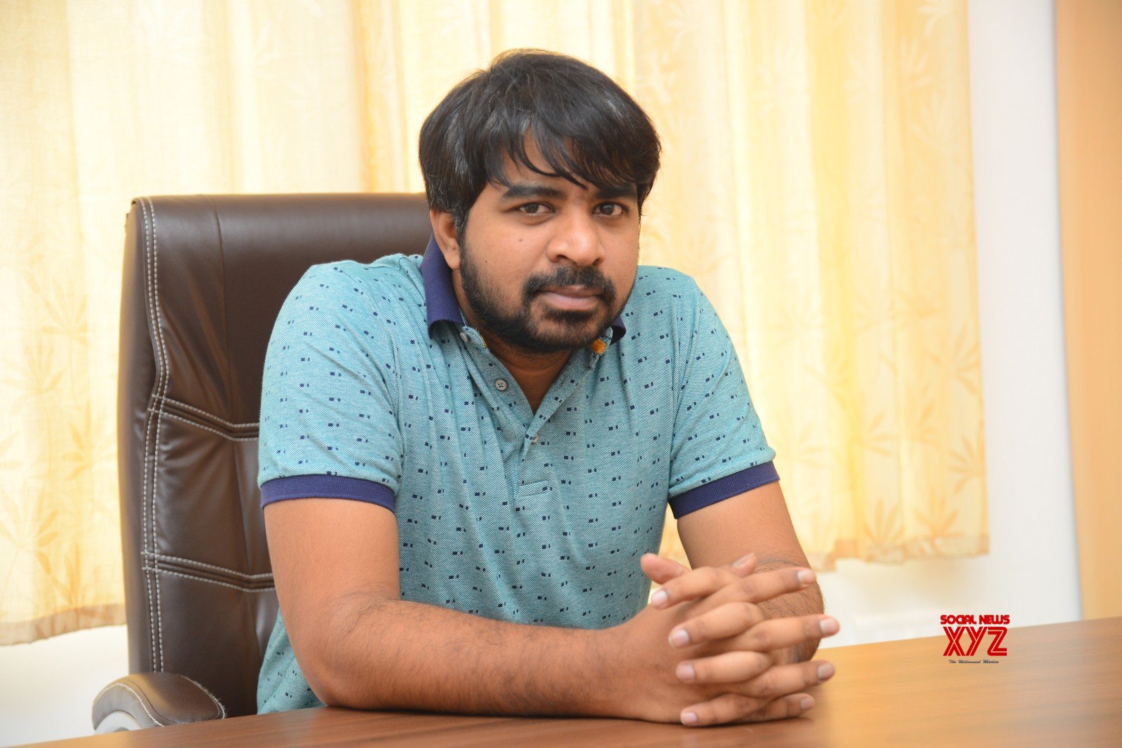 Actor Abhinav Gomatam Stills From Meeku Maathrame Cheptha Movie ...