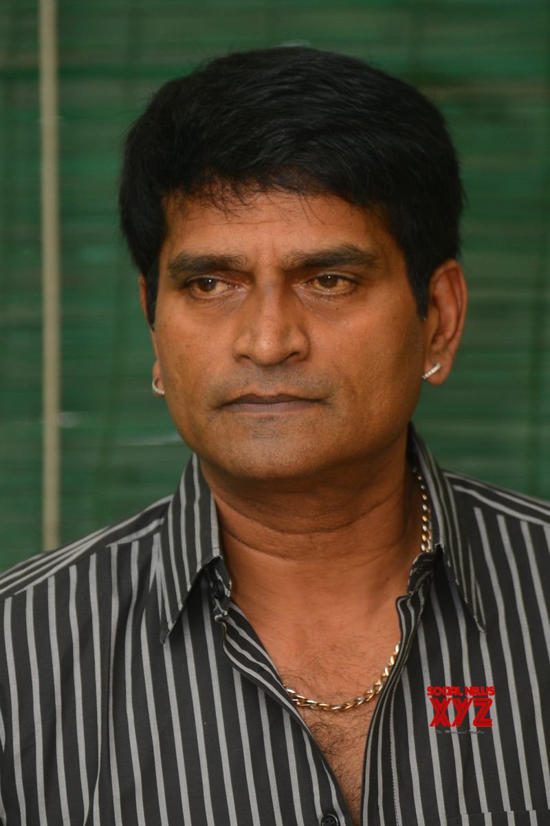 Director Ravi Babu Stills From Aaviri Movie Interview - Social News XYZ
