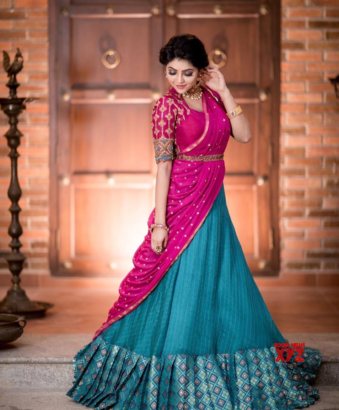 Actress Athulya Ravi Beautiful Traditional Stills - Social News XYZ