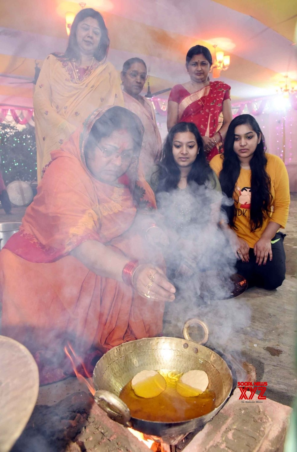 Patna: Chhath Puja celebrations (Batch - 2) #Gallery - Social News XYZ