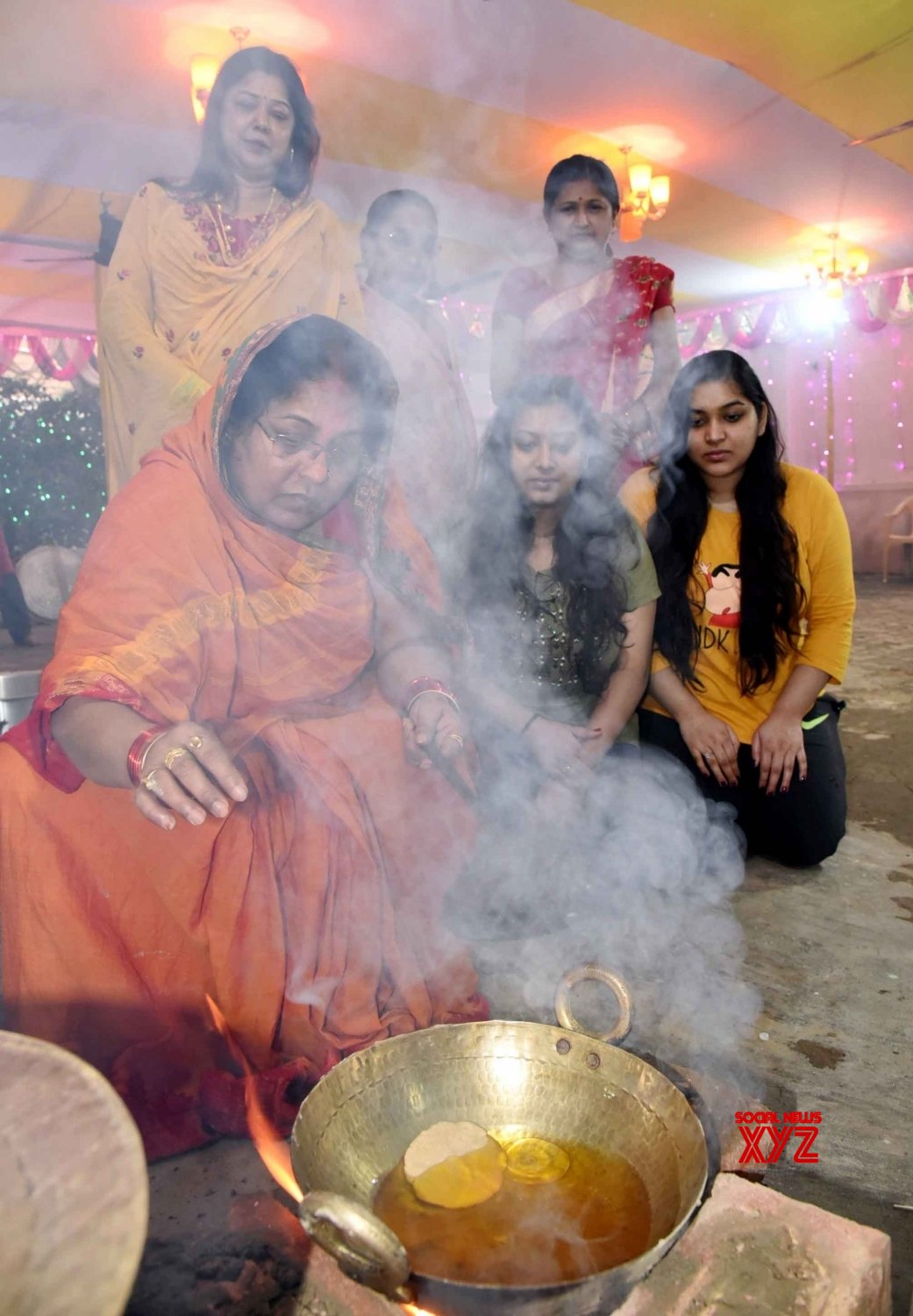 Patna: Chhath Puja celebrations (Batch - 2) #Gallery - Social News XYZ