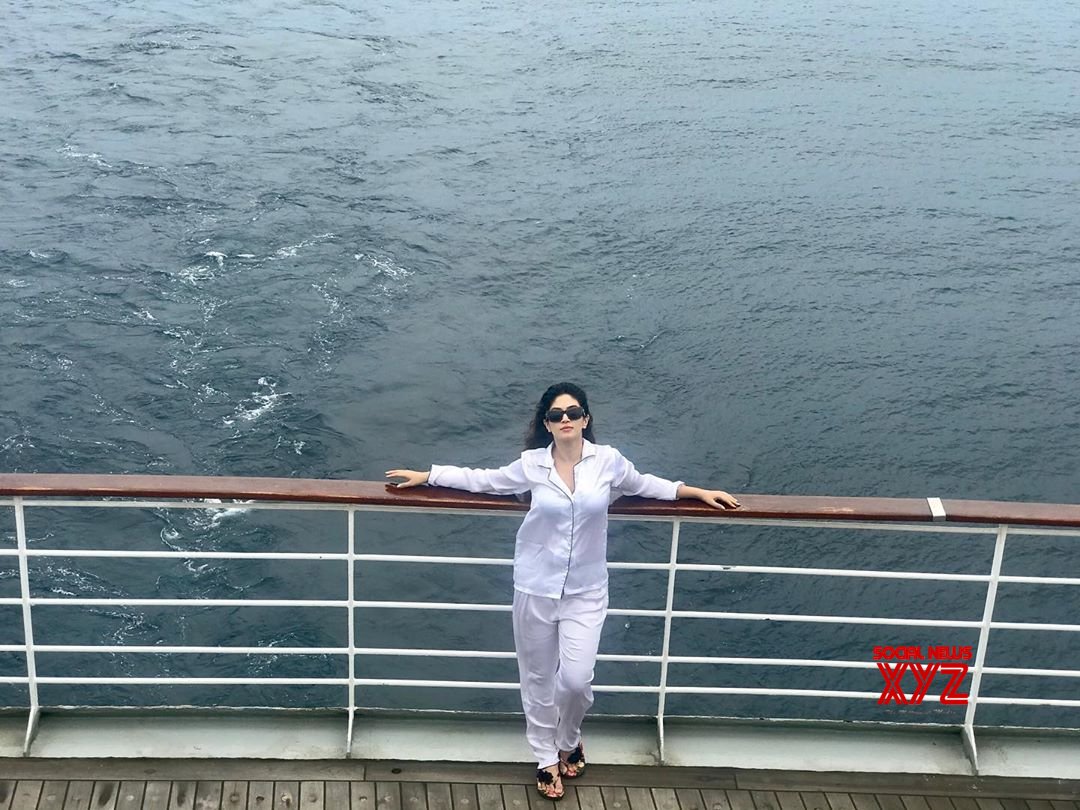 Actress Bandgi Kalra Sexy Stills Onboard A Cruise Ship - Social News XYZ