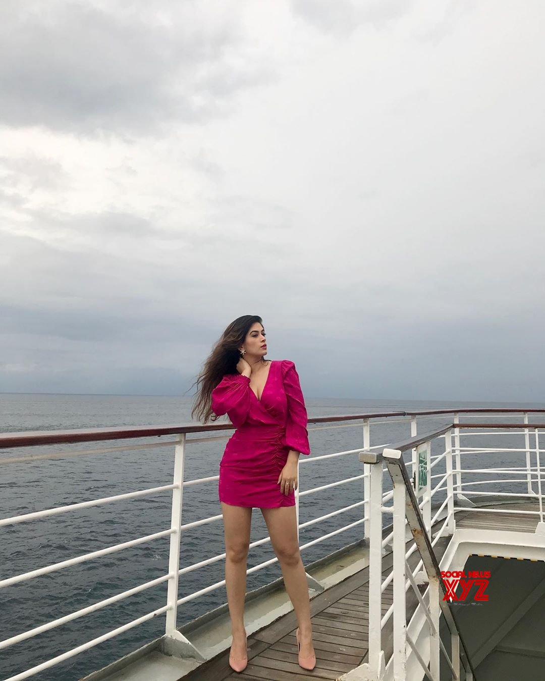 Actress Bandgi Kalra Sexy Stills Onboard A Cruise Ship - Social News XYZ