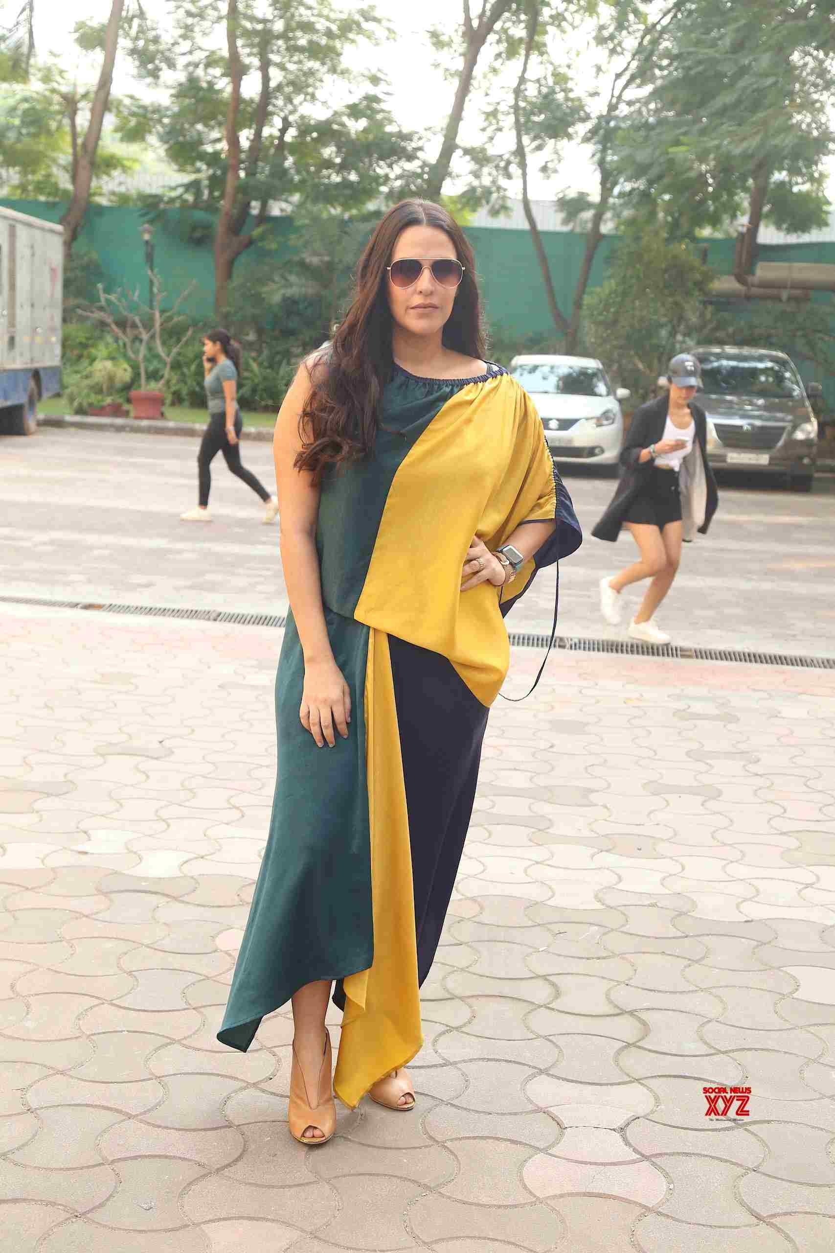 Rani Mukerji And Neha Dhupia At The Recording Of NofilterNeha Season 4 ...