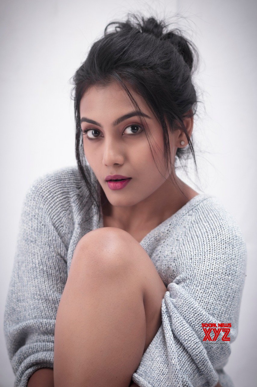 Actress Chandhana Raj Stylish Stills - Social News XYZ