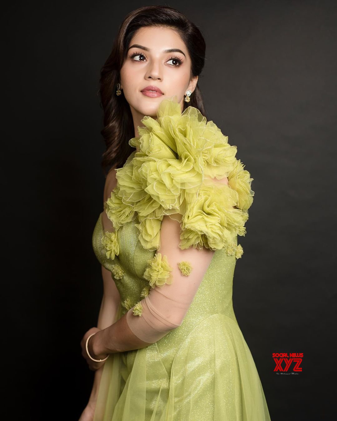 Actress Mehreen Pirzada Latest Stunning Gorgeous Stills - Social News XYZ