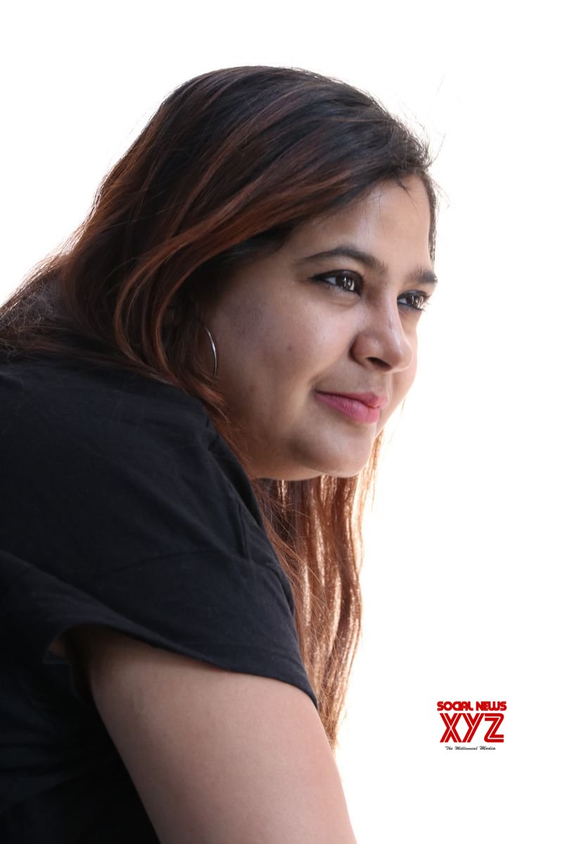 Choosi Choodangaane Movie Director Sesha Sindhu Rao Interview Stills ...