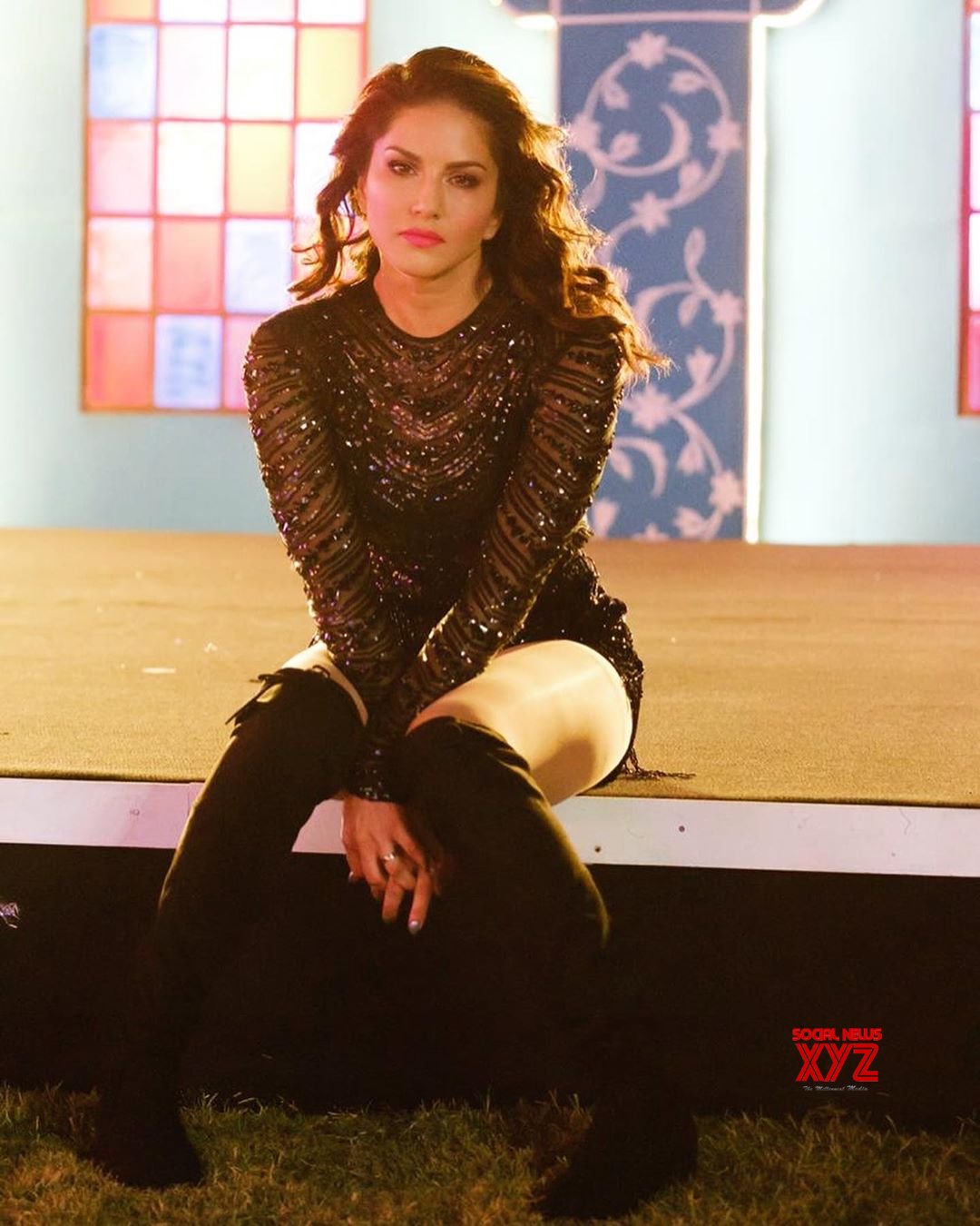 Actress Sunny Leone Latest Stills - Social News XYZ