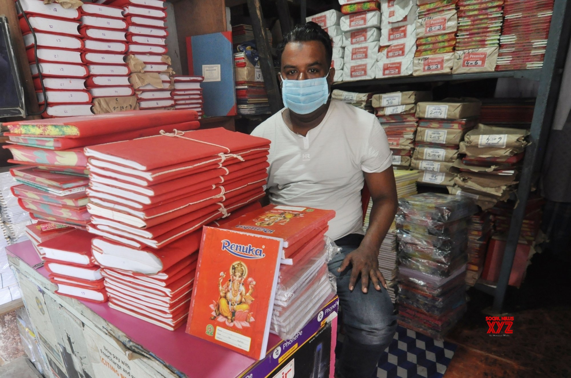 Kolkata: "Haal Khata" selling ahead of Bengali new year #Gallery ...