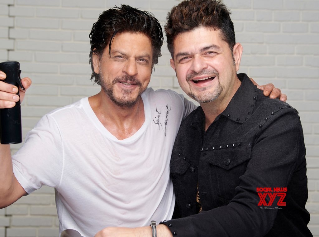Shah Rukh Khan Cool Stills Clicked And Shared By Dabboo Ratnani On 28 ...