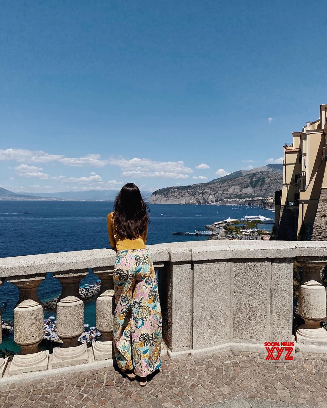 Actress Amy Jackson Latest Glam And Hot Insta Stills - Social News XYZ