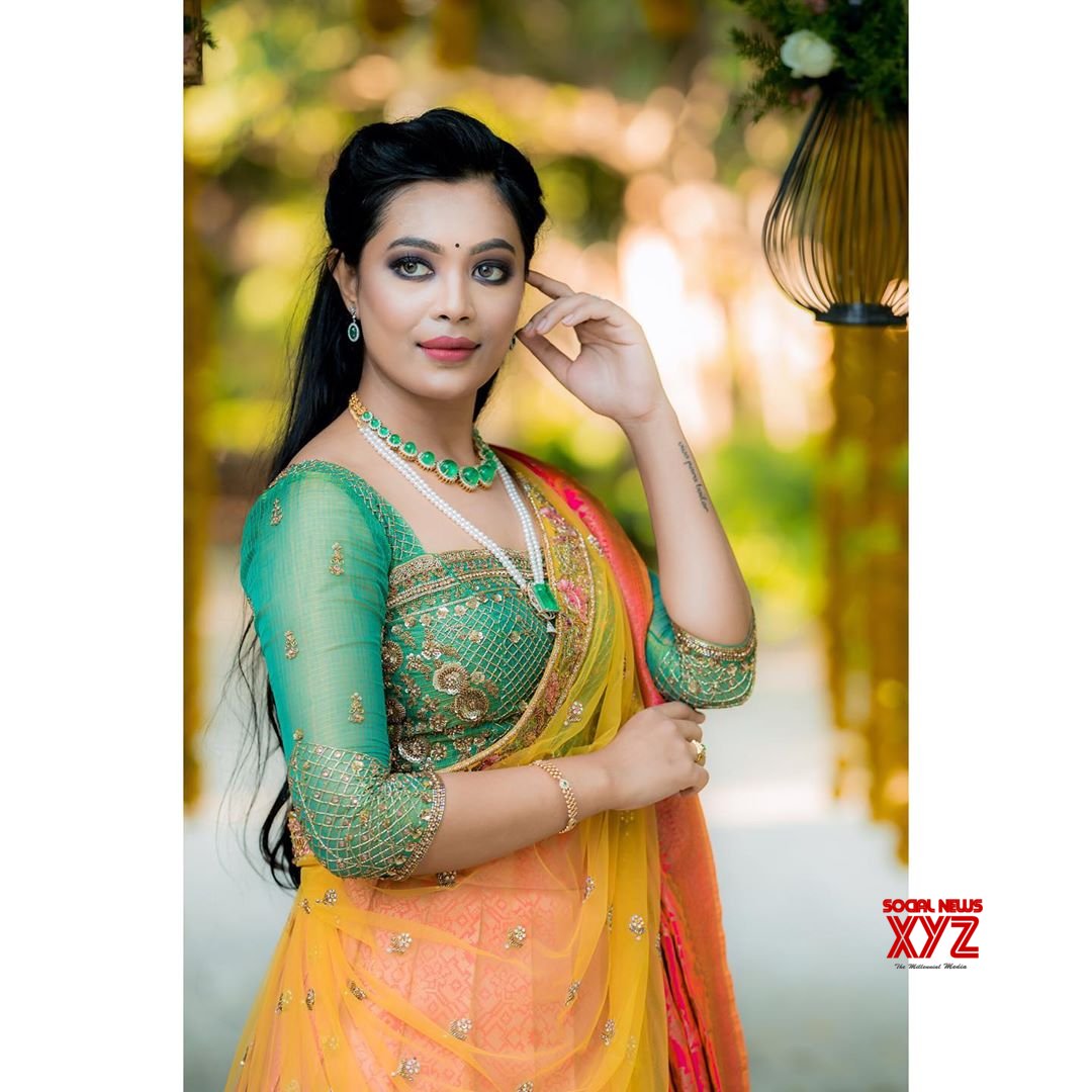 Actress Sindhu Priya Glows With Elegance In Latest Stills Clicked By ...