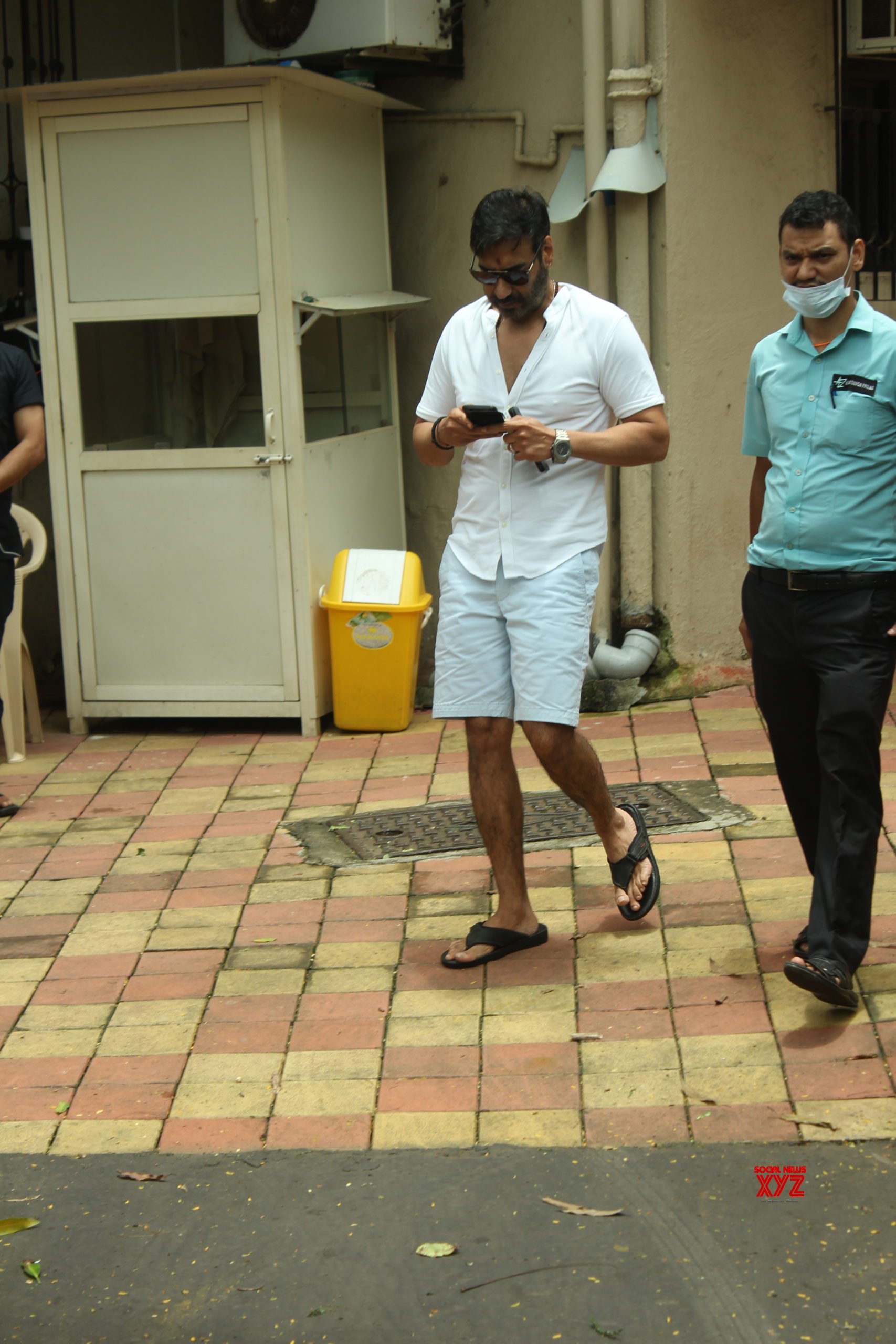 Ajay Devgan Spotted At Juhu HD Gallery - Social News XYZ