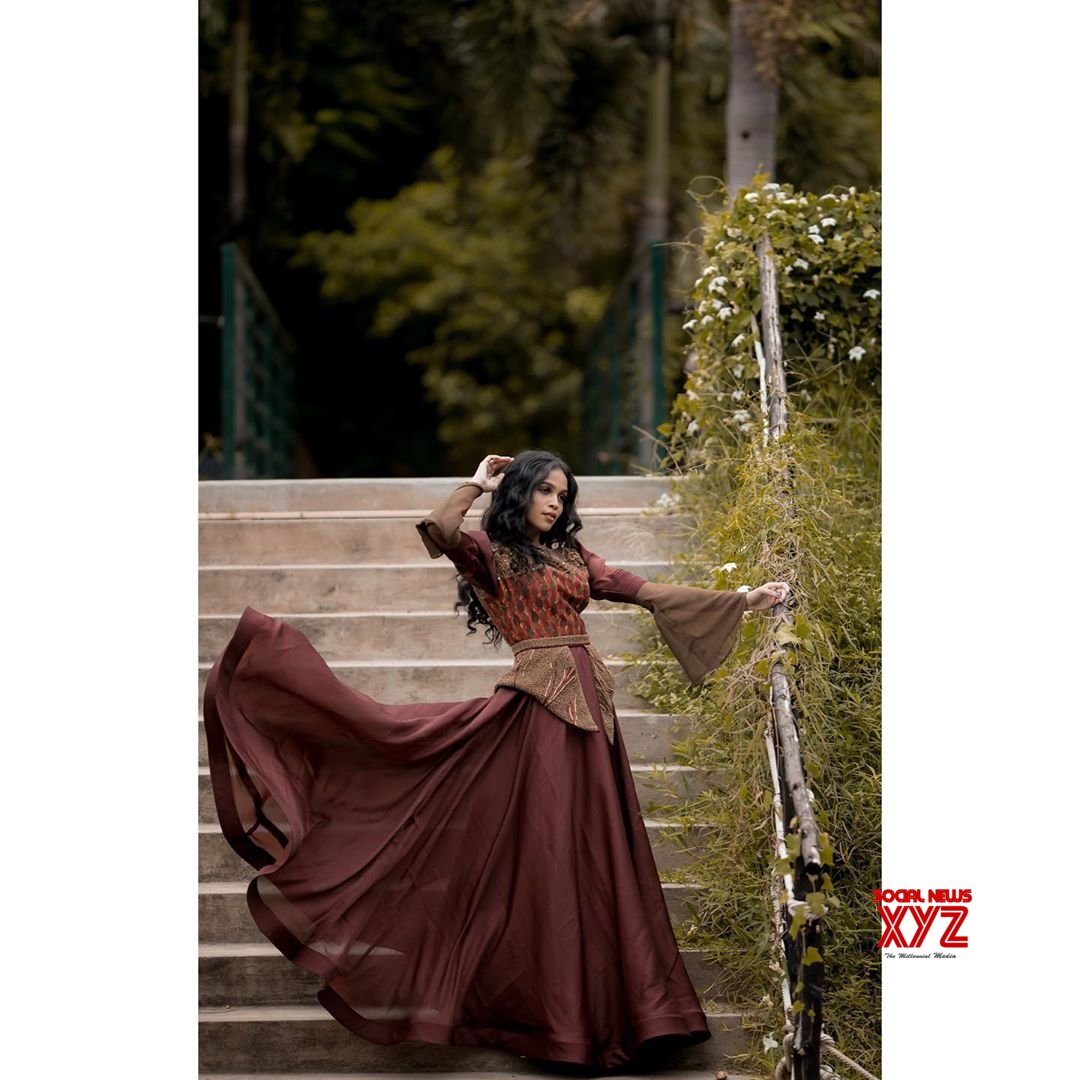 Actress Nakshatra Murthy Makes The Frame Elegant With Her Gorgeous Look ...