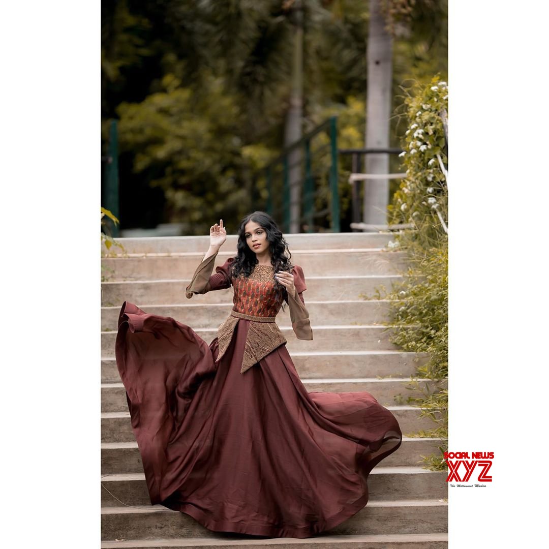 Actress Nakshatra Murthy Makes The Frame Elegant With Her Gorgeous Look ...