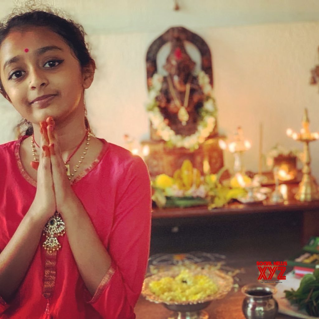 Singer Smita Ganesh Pooja Stills With Daughter Shivi - Social News XYZ