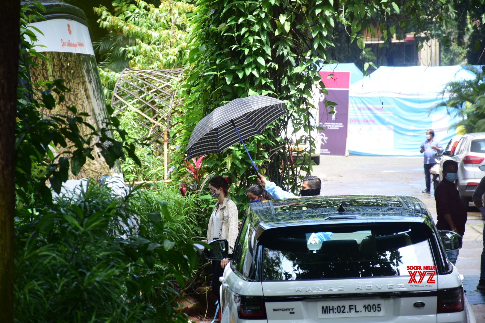 Actress Ananya Pandey Spotted At Mehboob Studio In Bandra HD Gallery ...