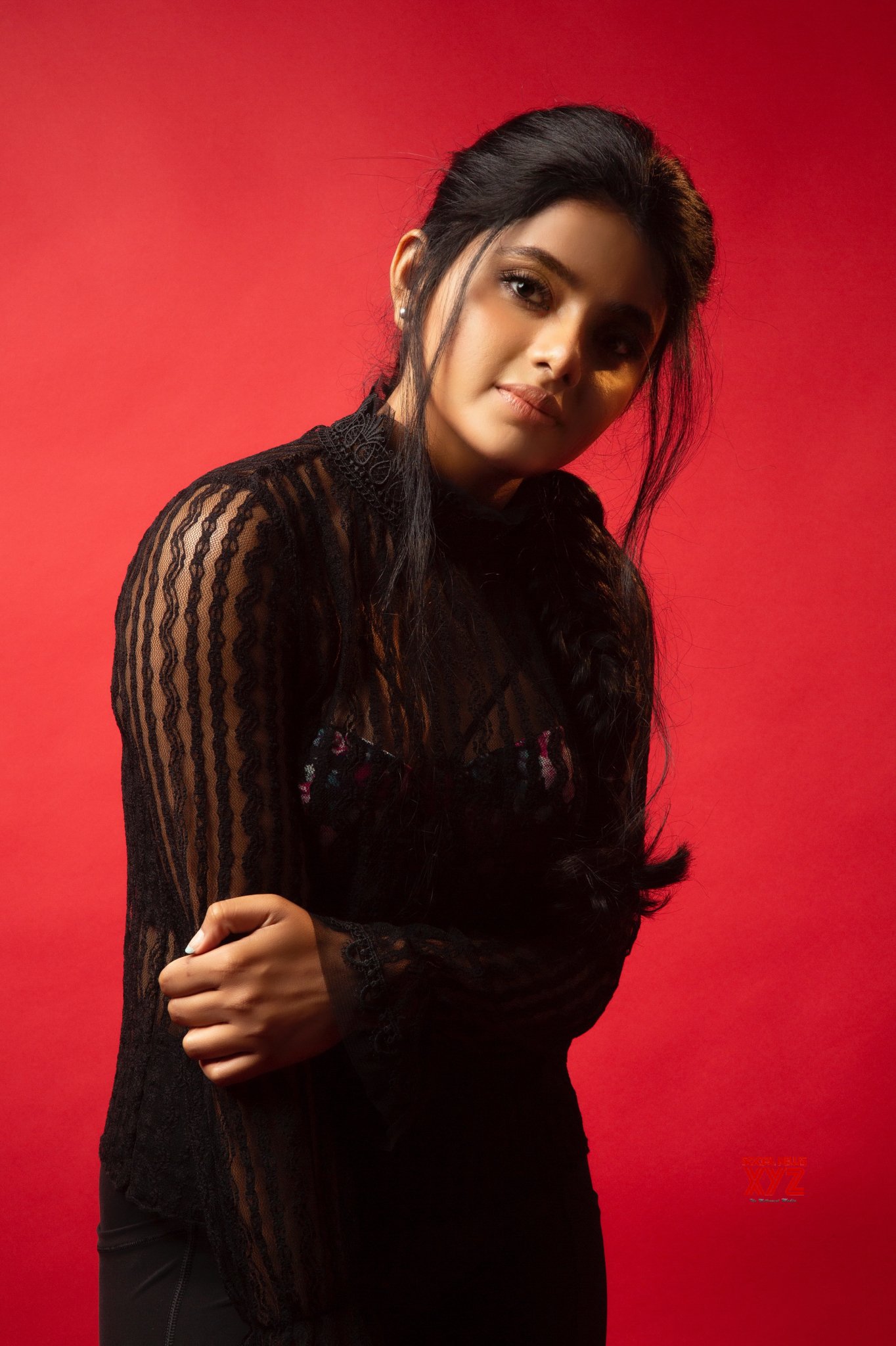 Actress Sumaya Reddy Latest Glam Photo Shoot Stills - Social News XYZ