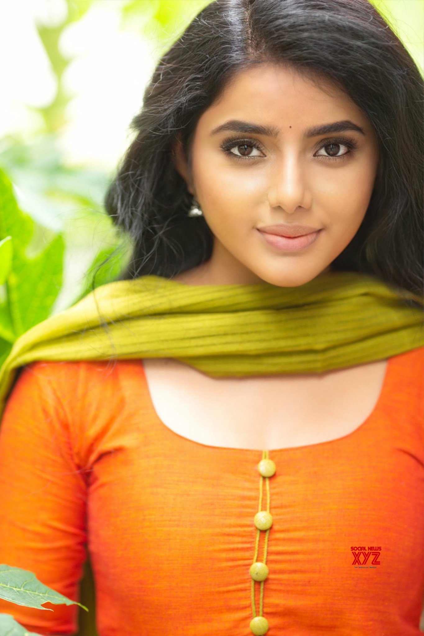 Actress Sumaya Reddy Latest Glam Photo Shoot Stills - Social News XYZ