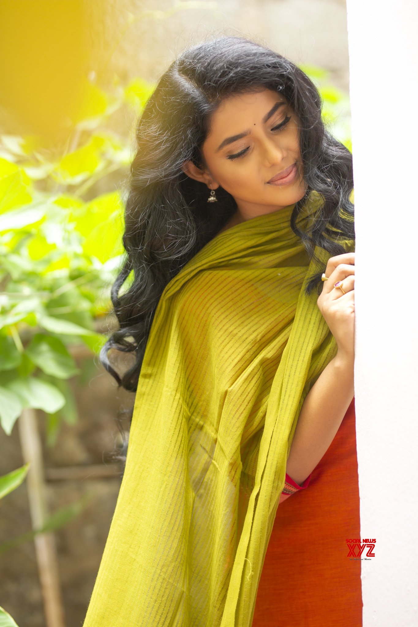 Actress Sumaya Reddy Latest Glam Photo Shoot Stills - Social News XYZ