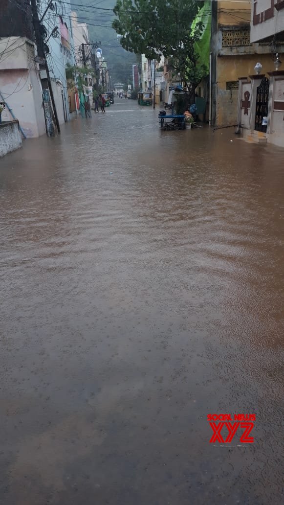 Vijayawada: Heavy rains leave Vijayawada flooded #Gallery - Social News XYZ