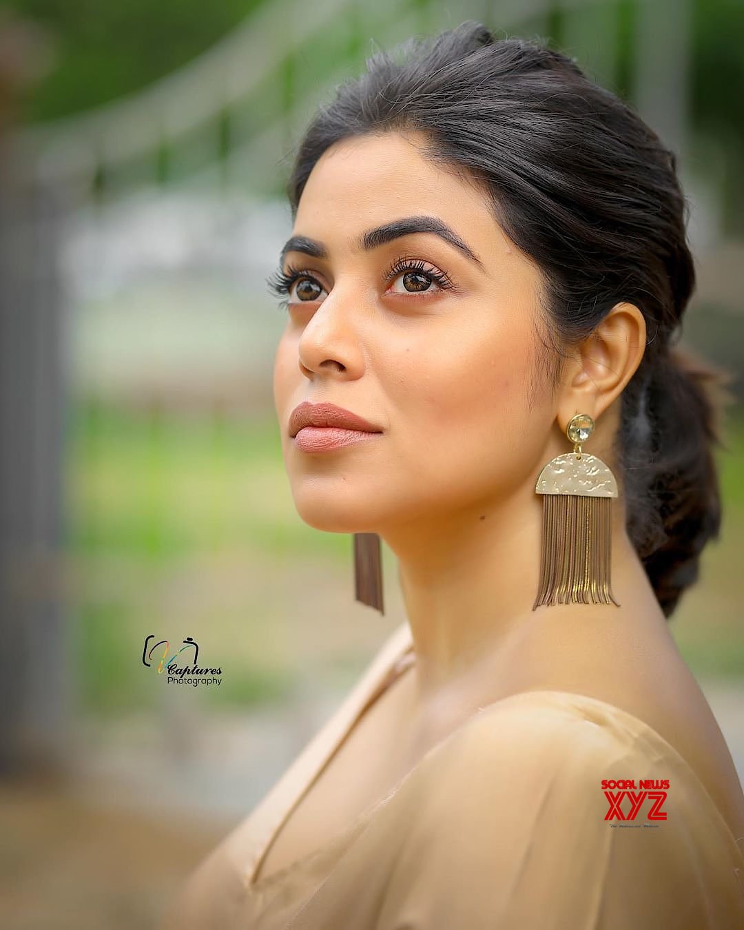 Actress Poorna Glamour HD Stills - Social News XYZ