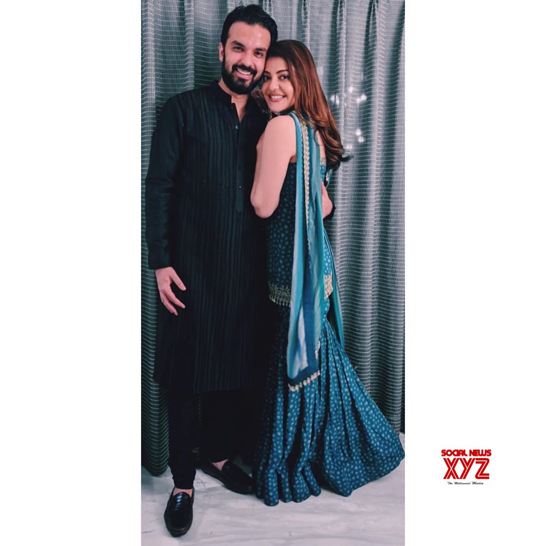 Kajal Aggarwal And Gautam Kitchlu Dussehra Special Stills - Social News XYZ