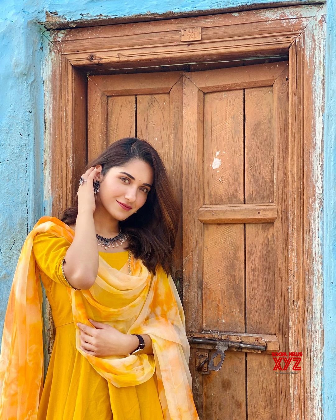 Actress Ruhani Sharma Latest Glamour Stills - Social News XYZ