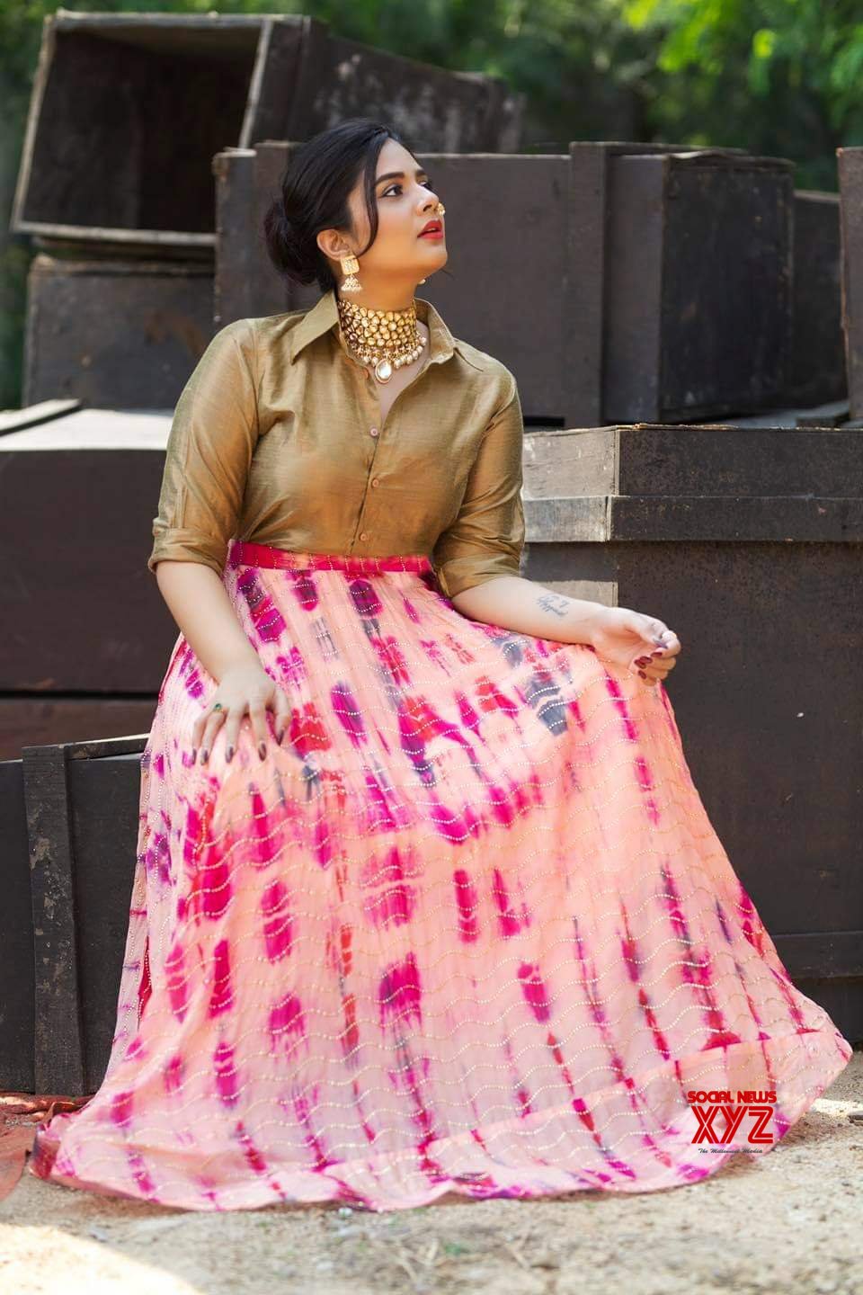 Actress Sree Mukhi Latest Glam Traditional Stills - Social News XYZ