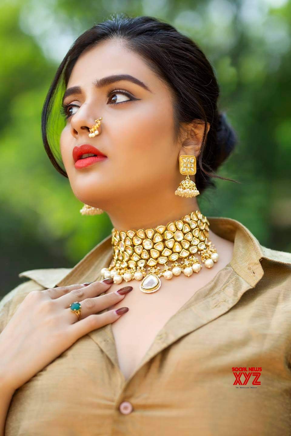 Actress Sree Mukhi Latest Glam Traditional Stills - Social News XYZ