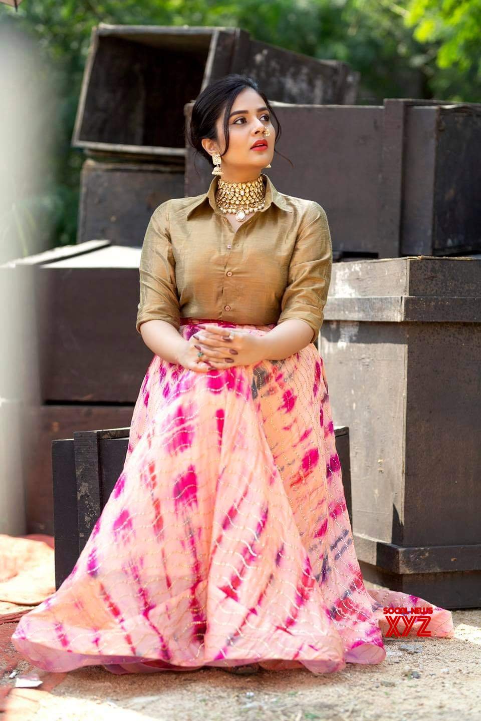 Actress Sree Mukhi Latest Glam Traditional Stills - Social News XYZ