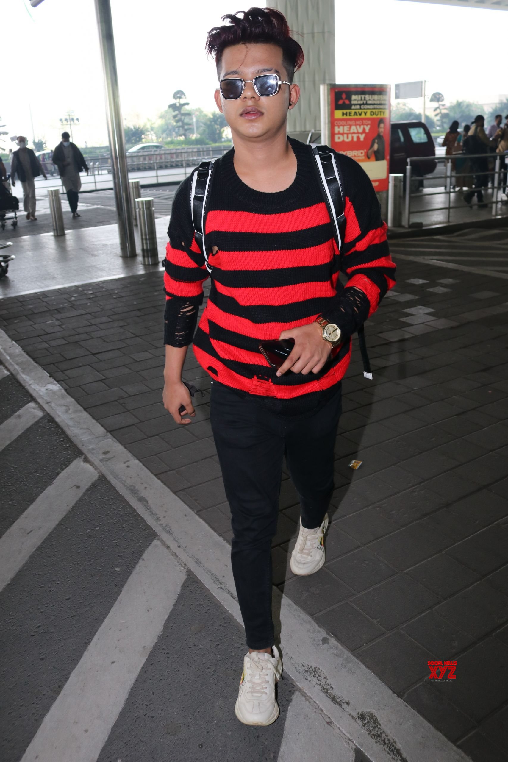 Riyaz Ali Spotted At Airport Departure HD Gallery - Social News XYZ